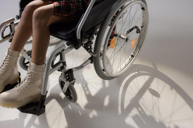 New system lets wheelchair-bound to control movement by blinking
