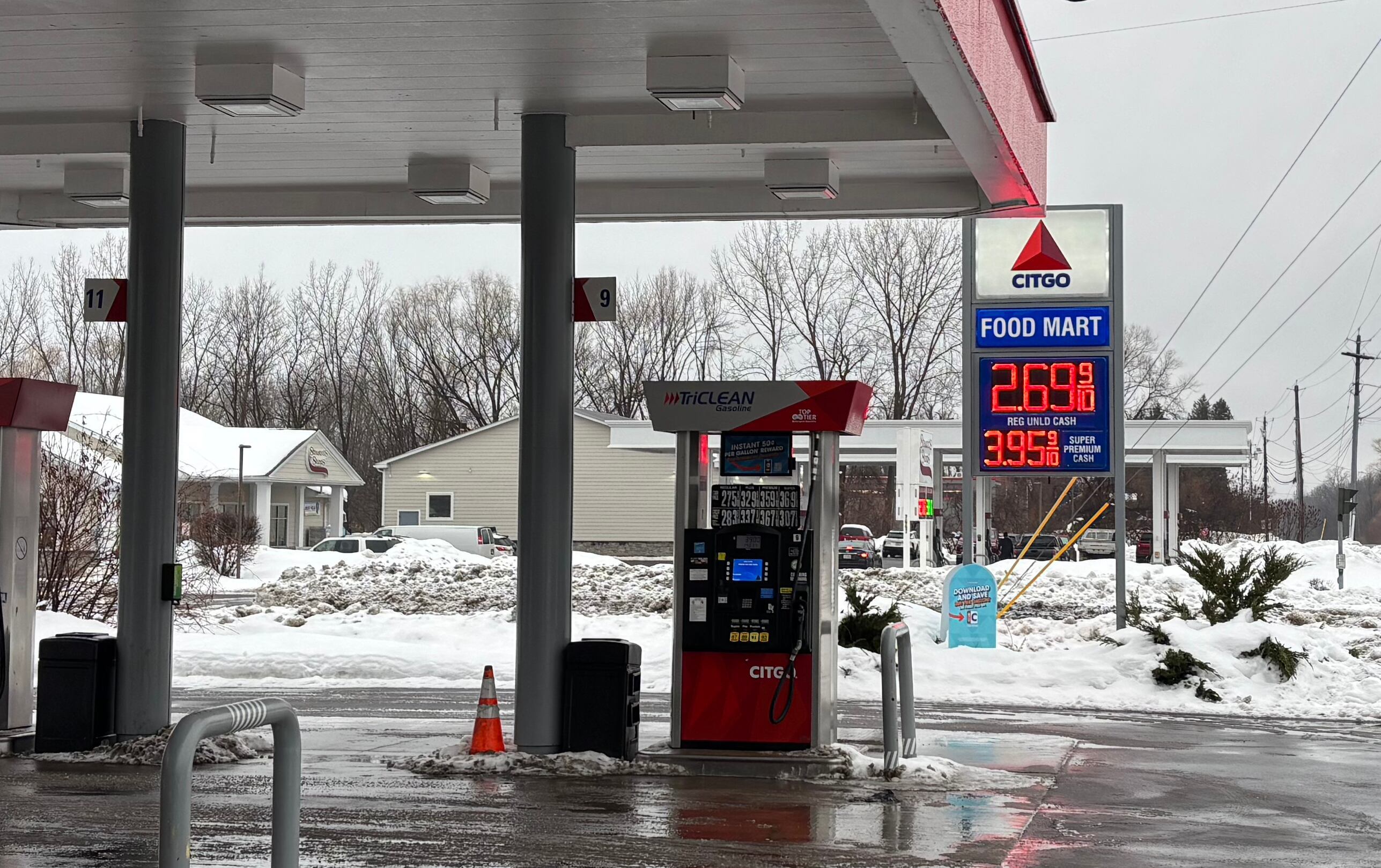 Average gas prices this year expected to be lowest since 2020: See how much