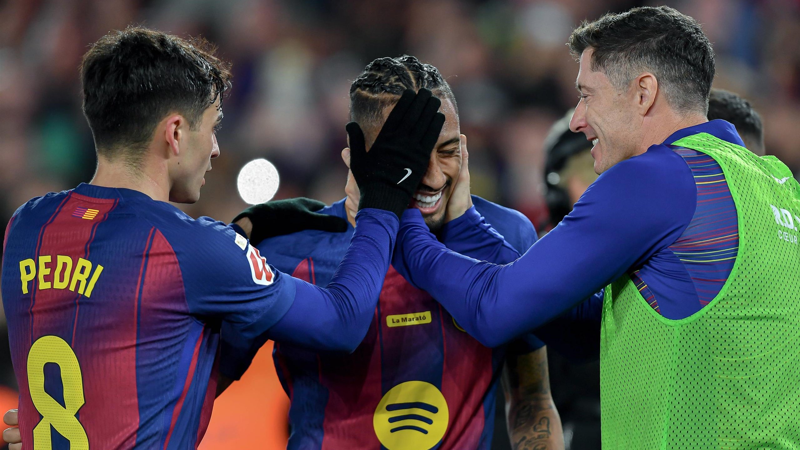 Barcelona ma nowego bohatera! Fatalne wieści dla Roberta Lewandowskiego