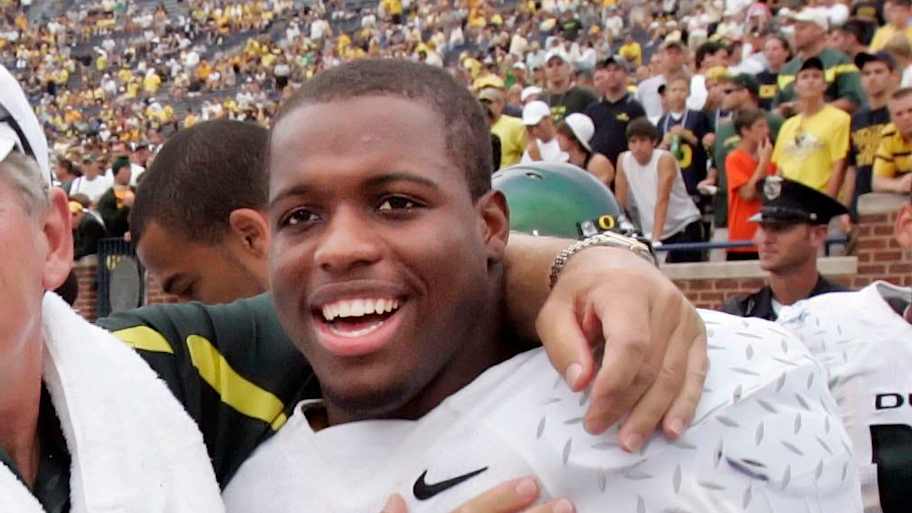 Oregon, Indiana reveal honorary captains for high stakes Peach Bowl