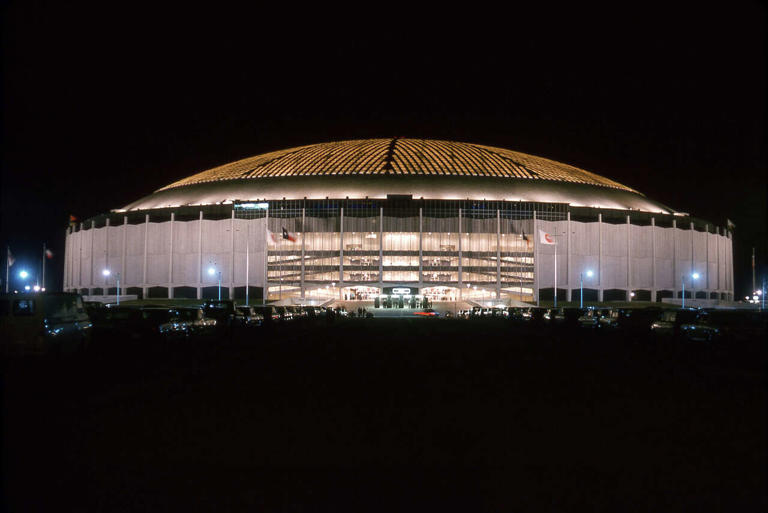 What will happen to Houston's Astrodome? Its fate could soon be decided.