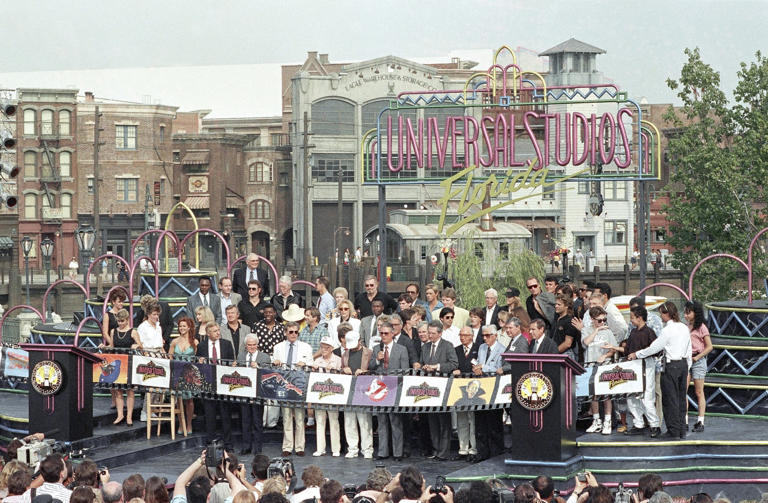 Jay Stein, who turned Universal’s studio tour into a theme-park empire ...
