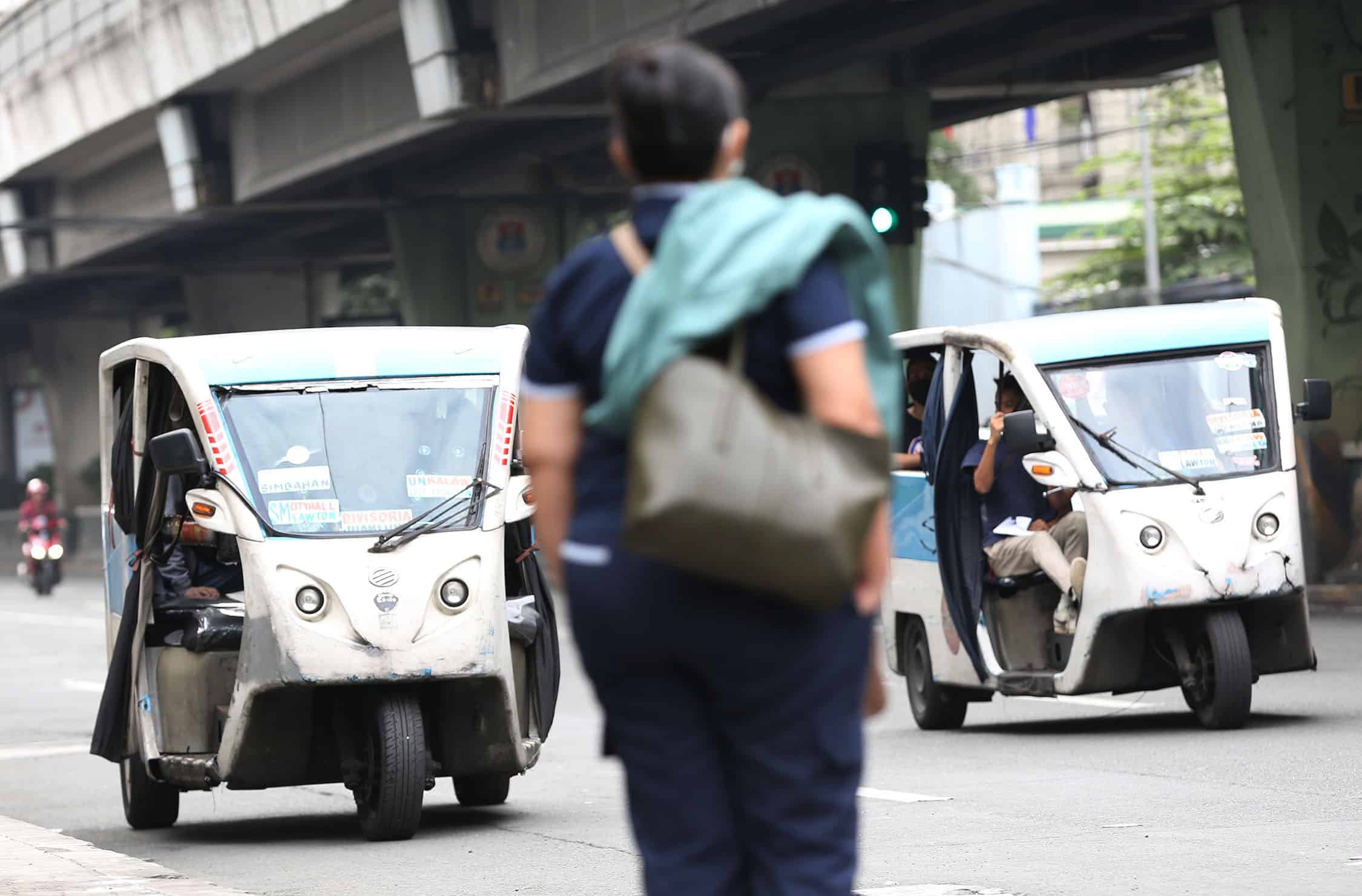 LTO flags down 229 e-trikes, e-bikes for violating ban on major roads