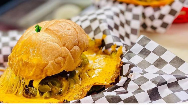 'See you around town': Squeeze Burger closing Roseville storefront ...