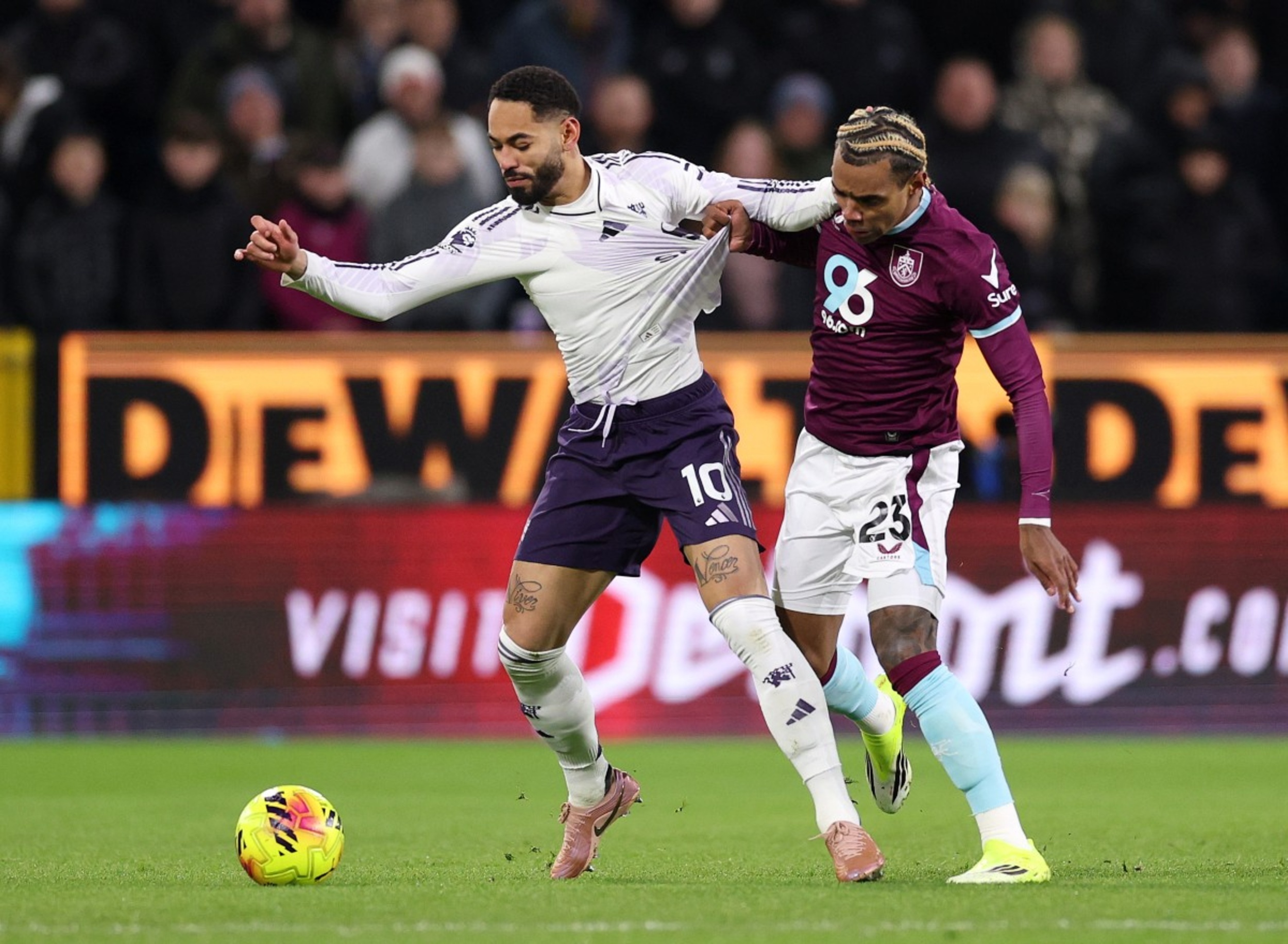 Watch: Man Utd can’t believe they haven’t scored as Cunha header ...