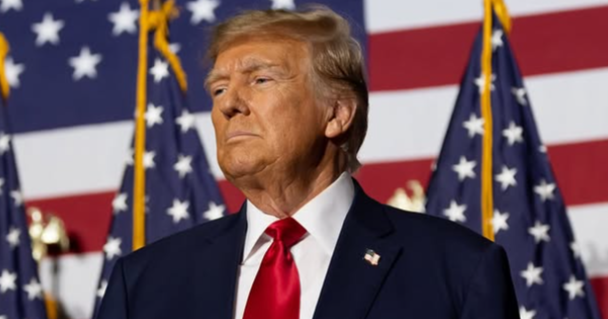 Trump’s "Make me look thin" request to photographer sparks a meme fest ...