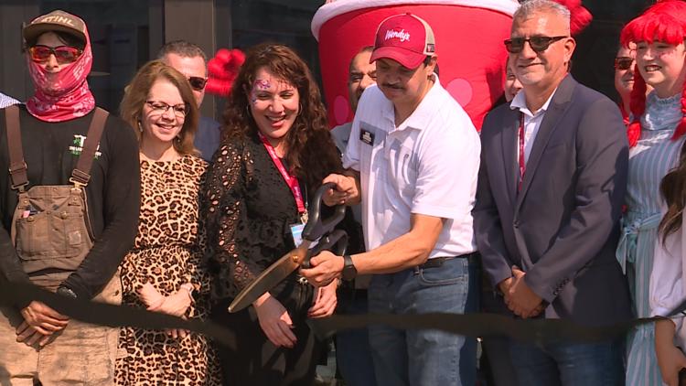 Flour Bluff gets its frosty fix with new Wendy’s opening