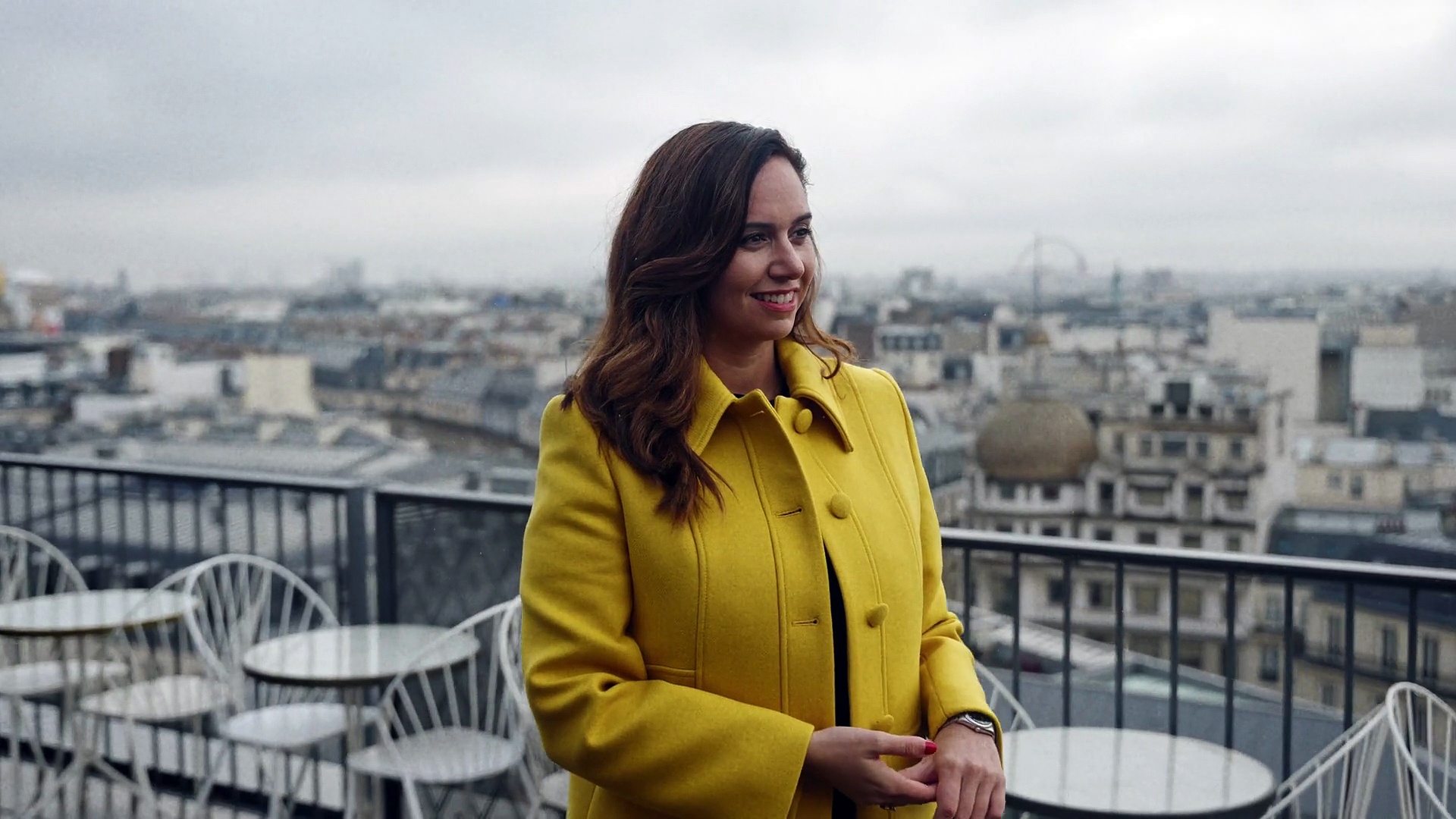 Sarah Knafo candidate à la mairie de Paris - Découvrez son premier clip ...