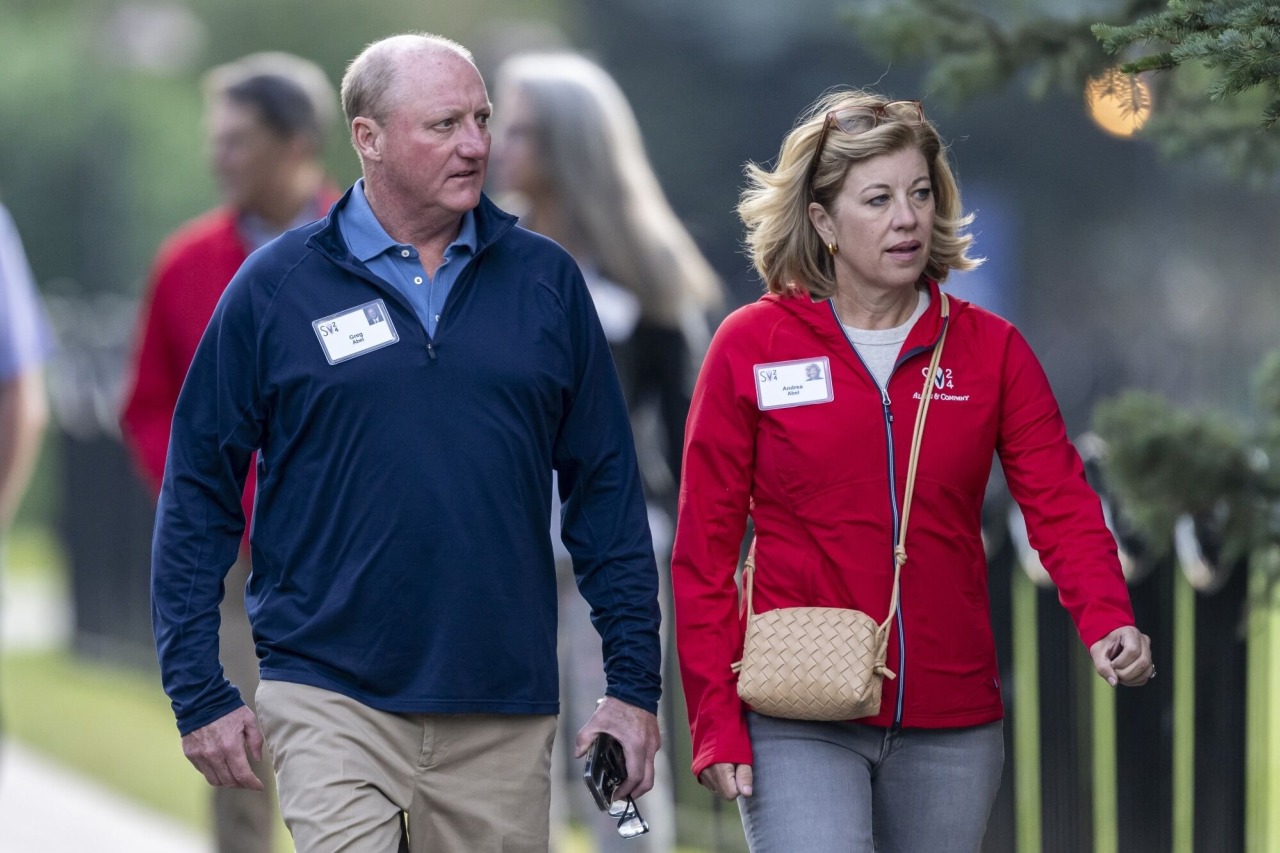 Buffett’s Berkshire successor set to earn one of top salaries for an S ...