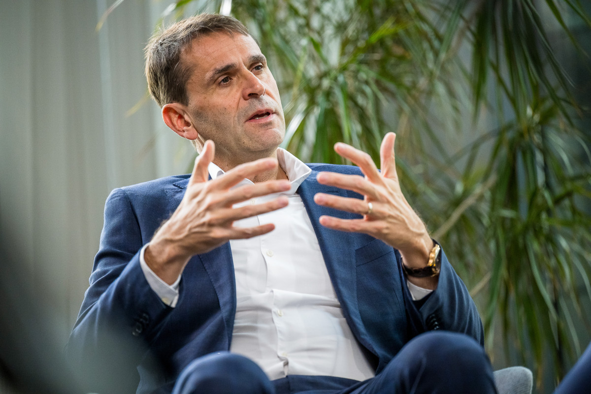 Bernstein drops eye-popping price target on ASML stock