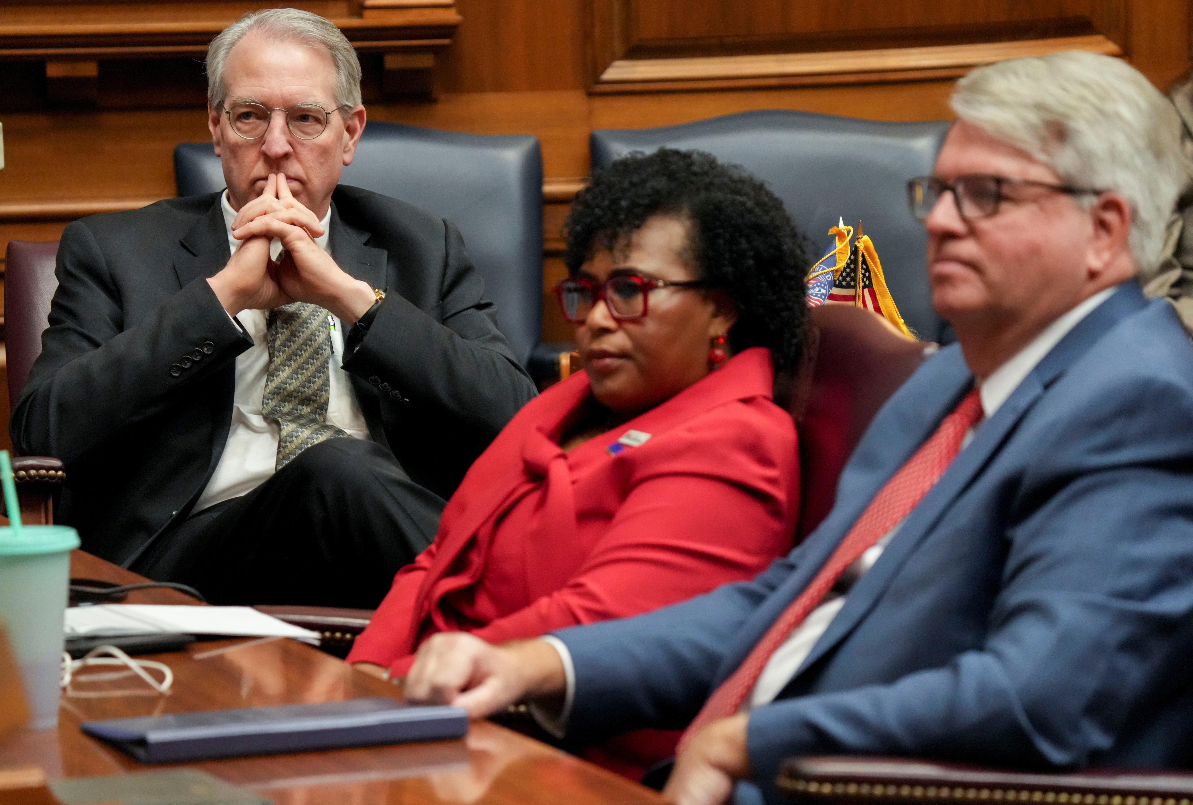 Indiana bill tracker: Bans on Delta-8, street camping move in ...