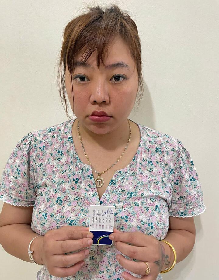 Tàn cuộc nhậu, người phụ nữ rủ cả nhóm về phòng trọ mở tiệc ma túy