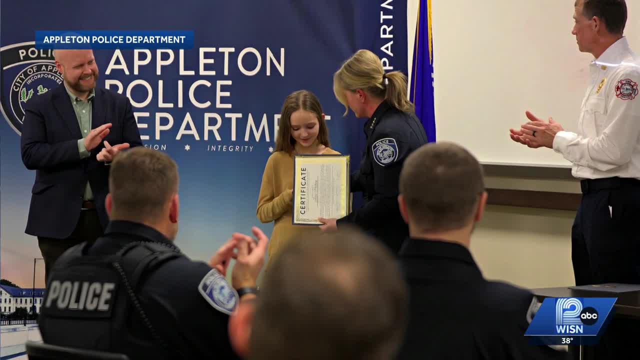 11-year-old Appleton girl saves mother's life with CPR