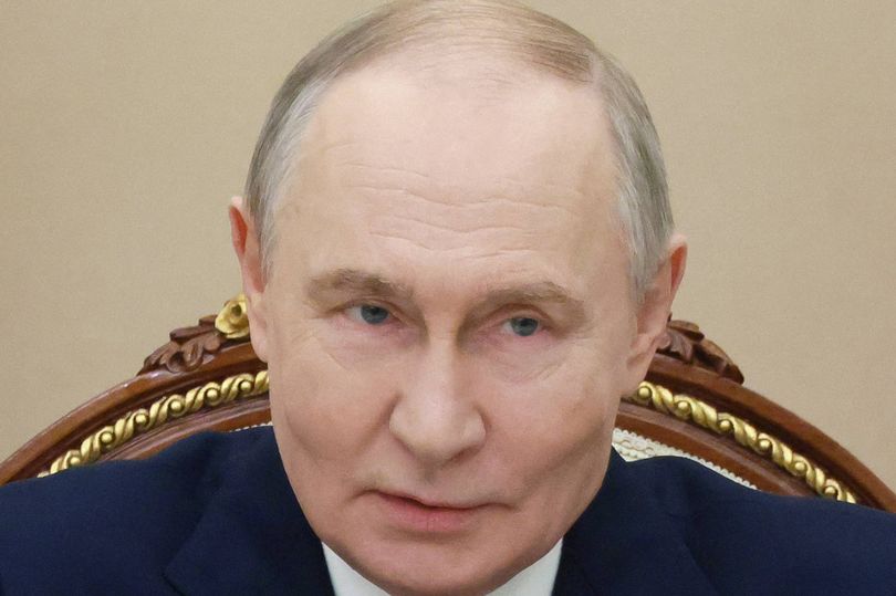 Putin aid threatens to 'sink US boats' and use nuclear weapons after ...