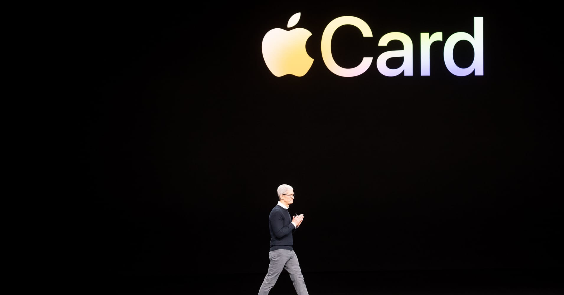 JPMorgan Chase reaches deal to become Apple credit card issuer, source says