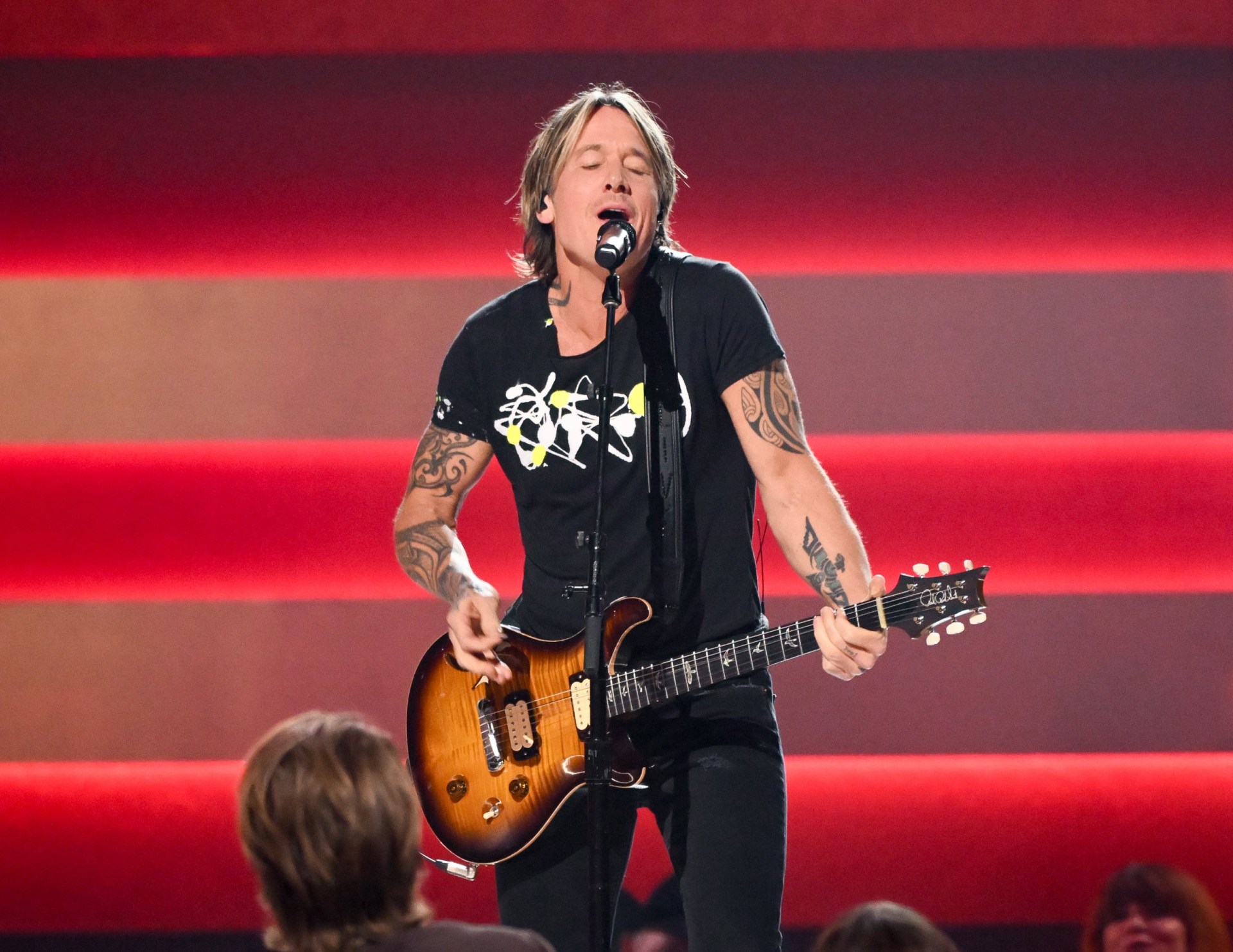 Keith Urban 'moves in with new girlfriend' after split
