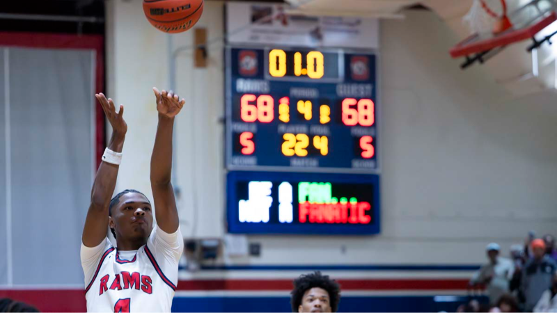 Silas basketball players Trey Collier and MakHai Pleasant-Tolliver ...