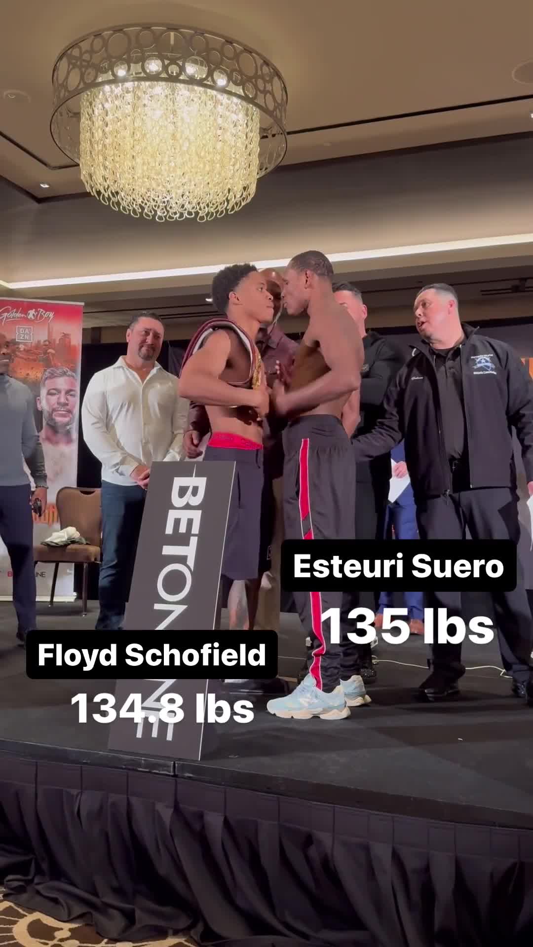 Face off 😤 Floyd Schofield vs. Esteuri Suero 🥊