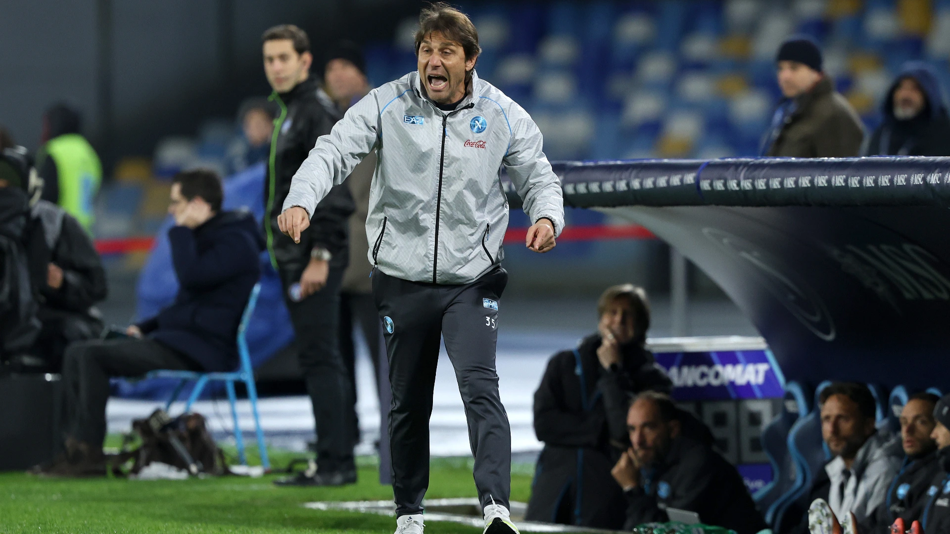 Napoli-Hellas Verona, VAR sotto accusa: Antonio Conte non le manda a dire