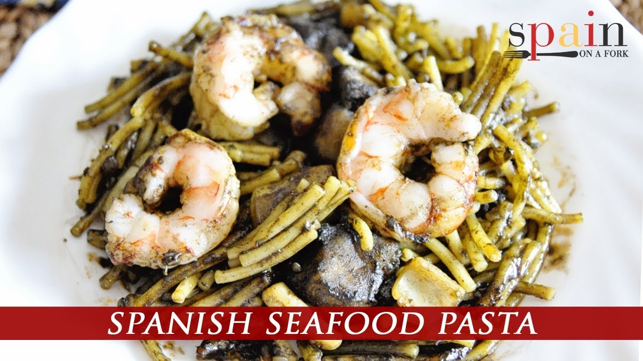 One-pan Spanish seafood fideuà with squid ink | Easy seafood pasta
