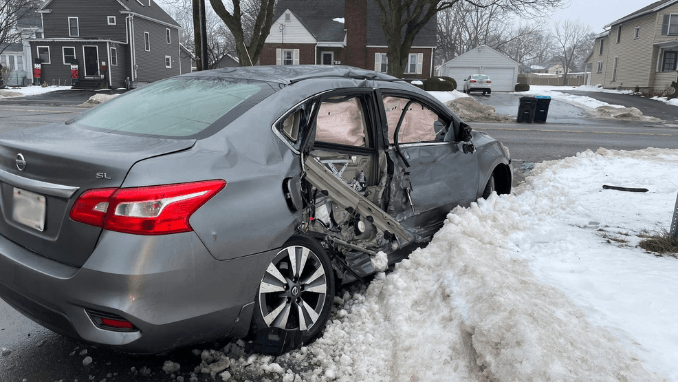 On-duty detective struck by suspected drunk driver in LeRoy