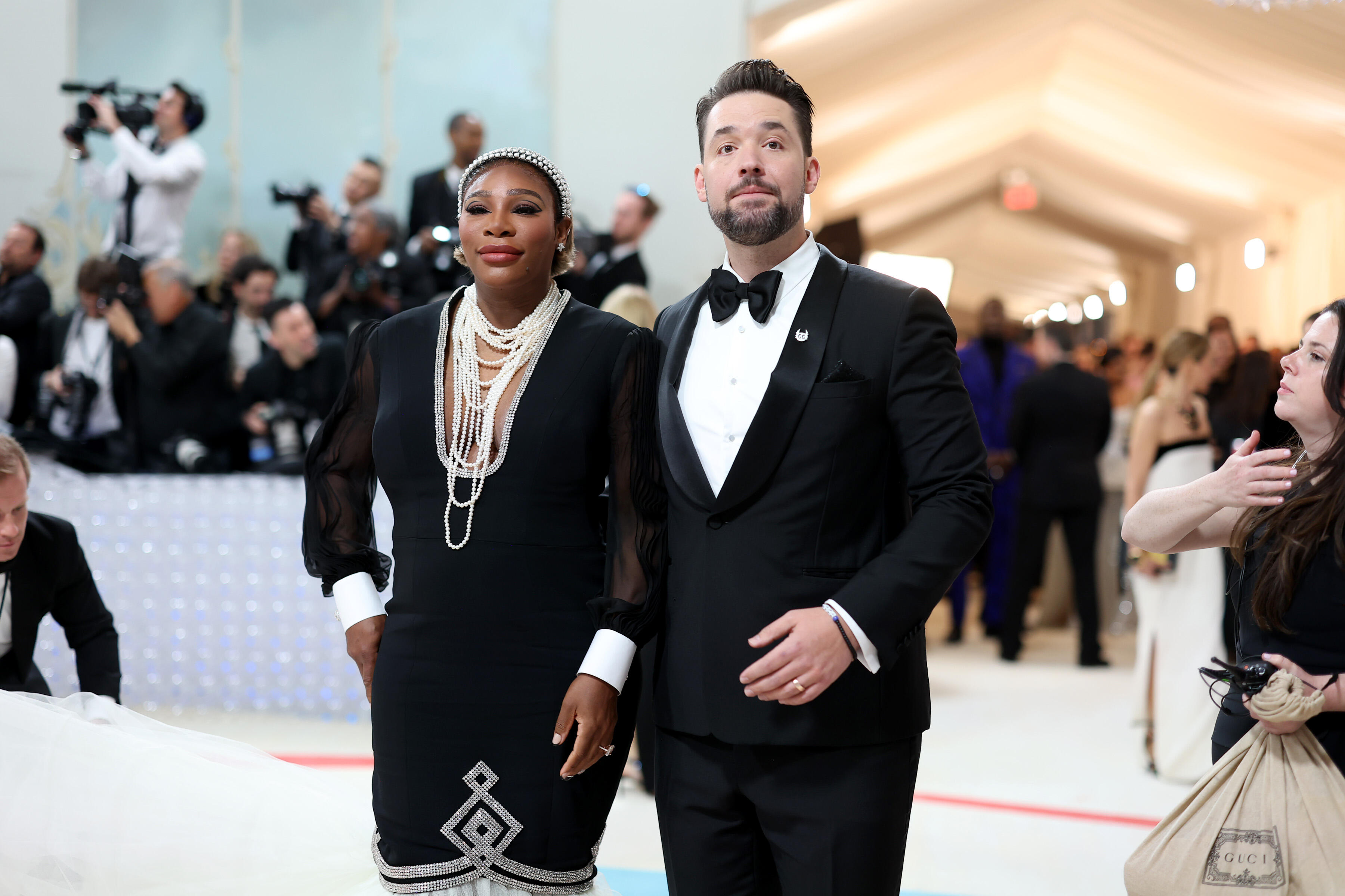 Alexis Ohanian defends wife Serena Williams against skin lightening claims