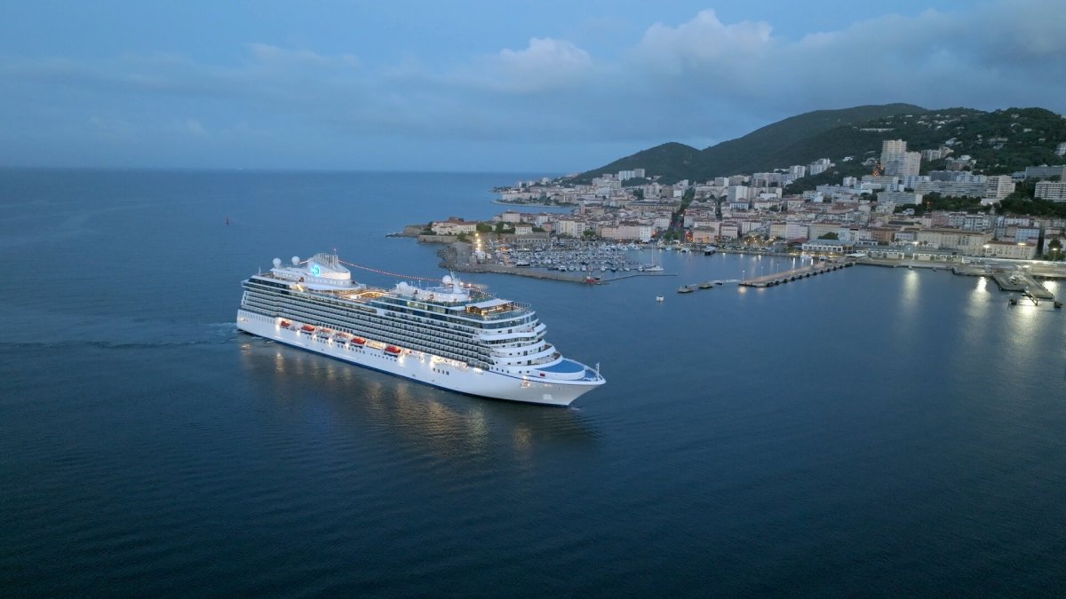 This popular luxury cruise line is going adults only