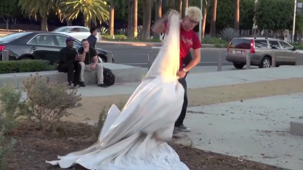 The show teaches how to stop fighting with a girlfriend