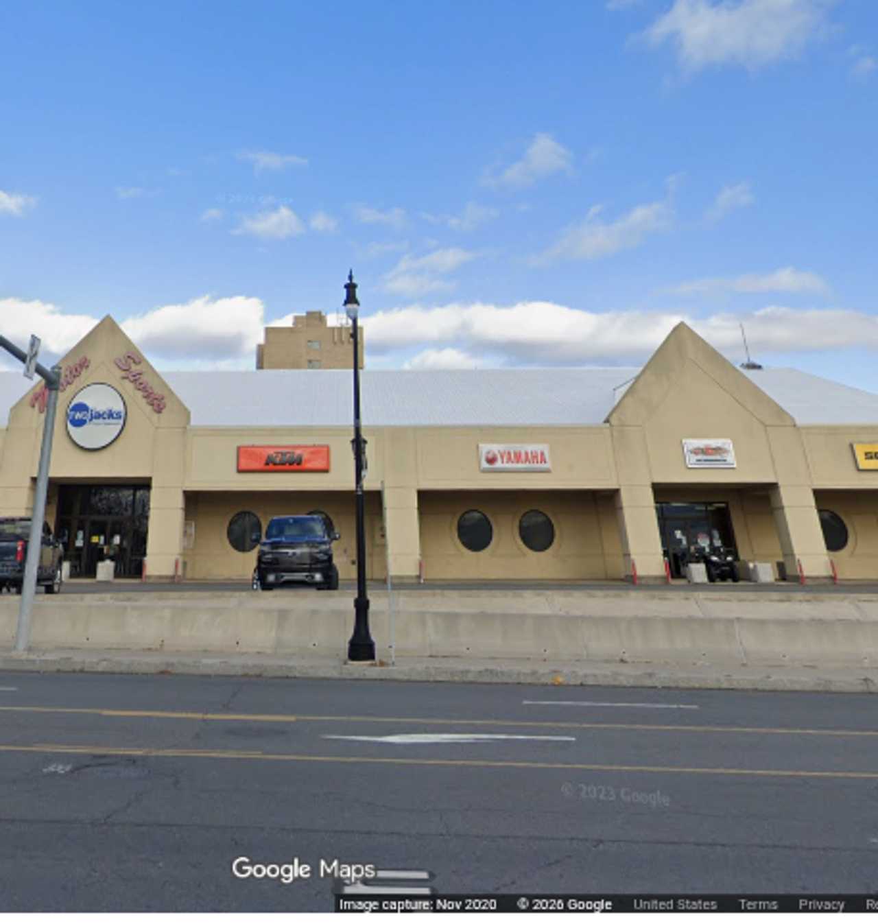 Man killed, woman shot in head during PA strip mall parking lot ...