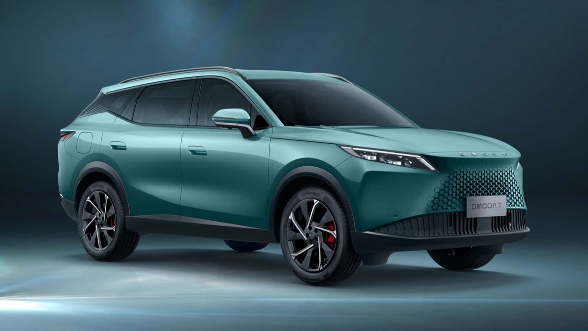 Omoda 7 SHS-P debutta in Italia, due allestimenti e super ibrido