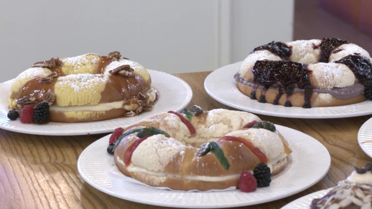 La Casa de la Abuela offers unique rosca de reyes cakes