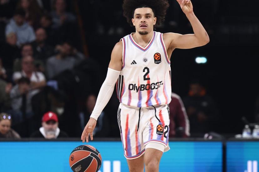 Au combat, Paris débute son année par un succès à Istanbul face à l ...