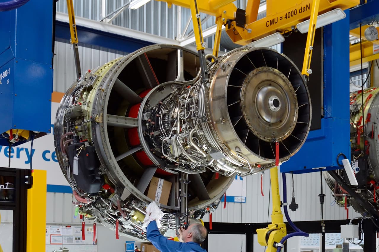 This stock is flying on a bet jet engines will power AI data centers