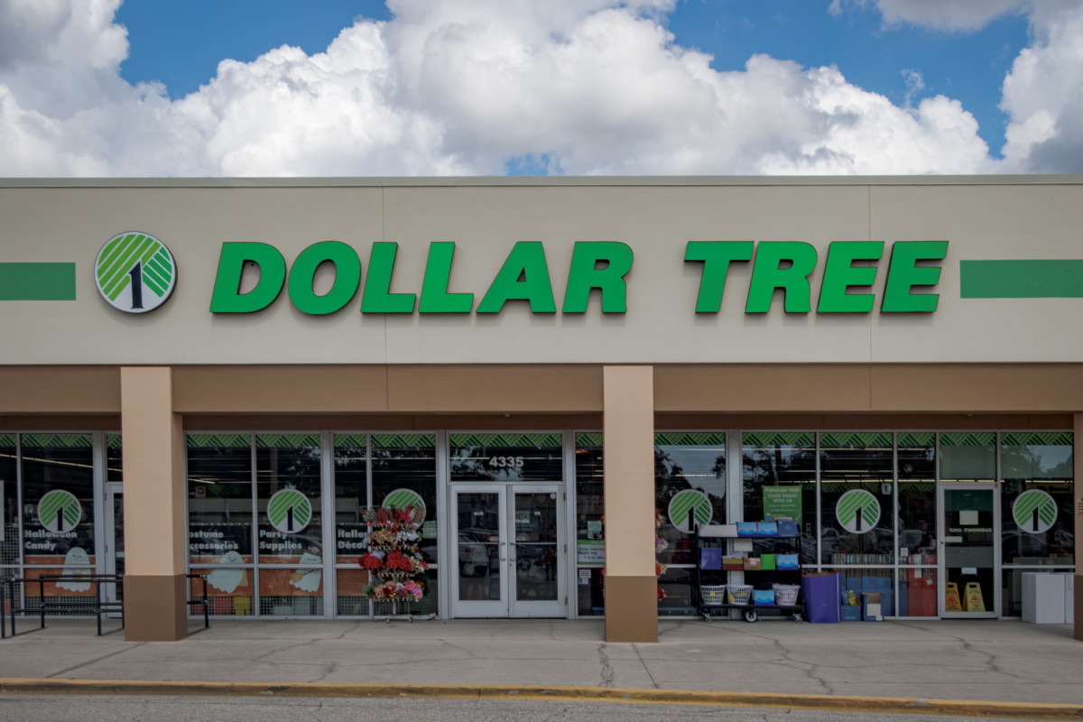 This Dollar Tree DIY turns a paper towel stand into the cutest makeup ...