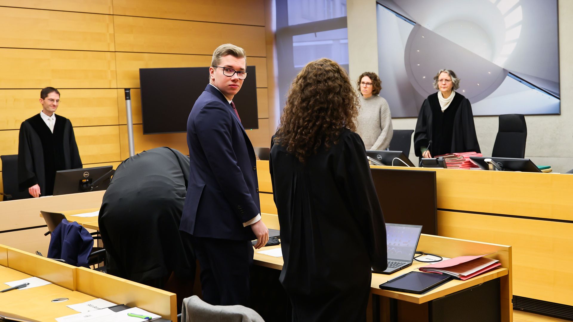 Daniel Halemba: AfD-Politiker wegen des Vorwurfs der Volksverhetzung ...