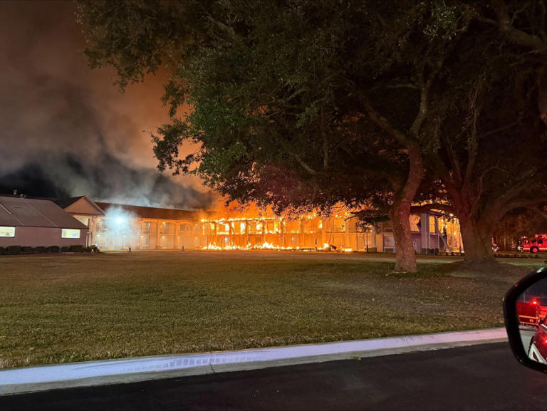 'Catastrophic' fire damages 40 rooms at Jasper County hotel