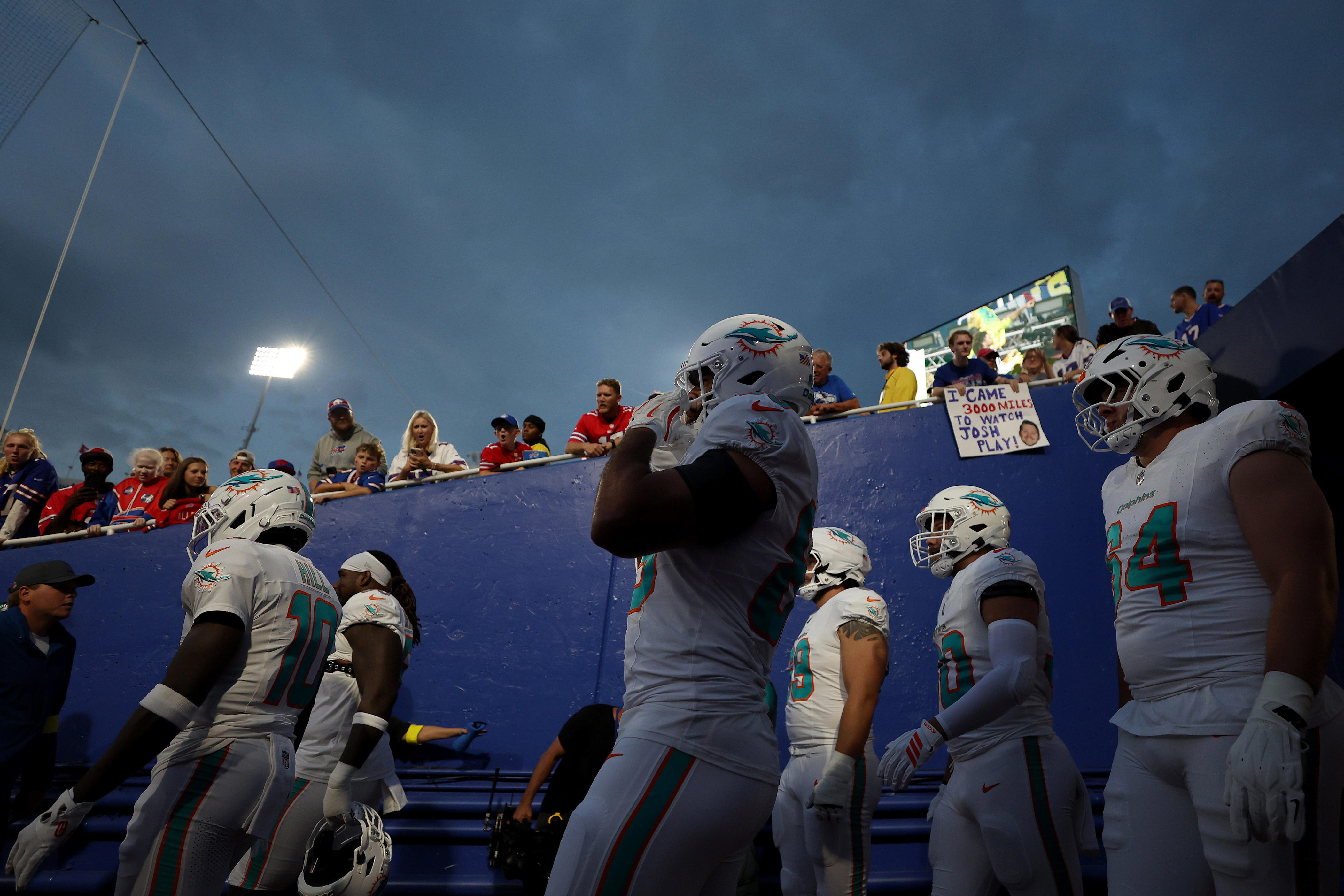 Breaking down the Dolphins' salary cap situation for 2026