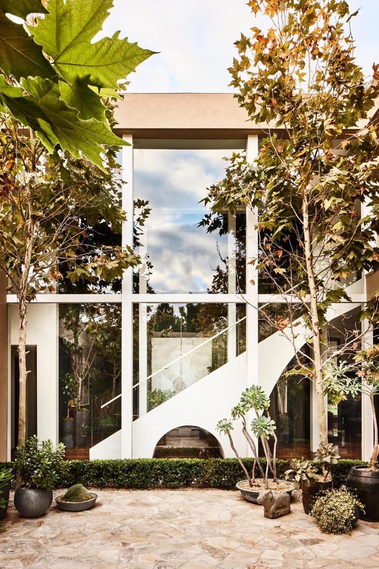 15 fachadas de casas modernas y hermosas fuera de lo convencional