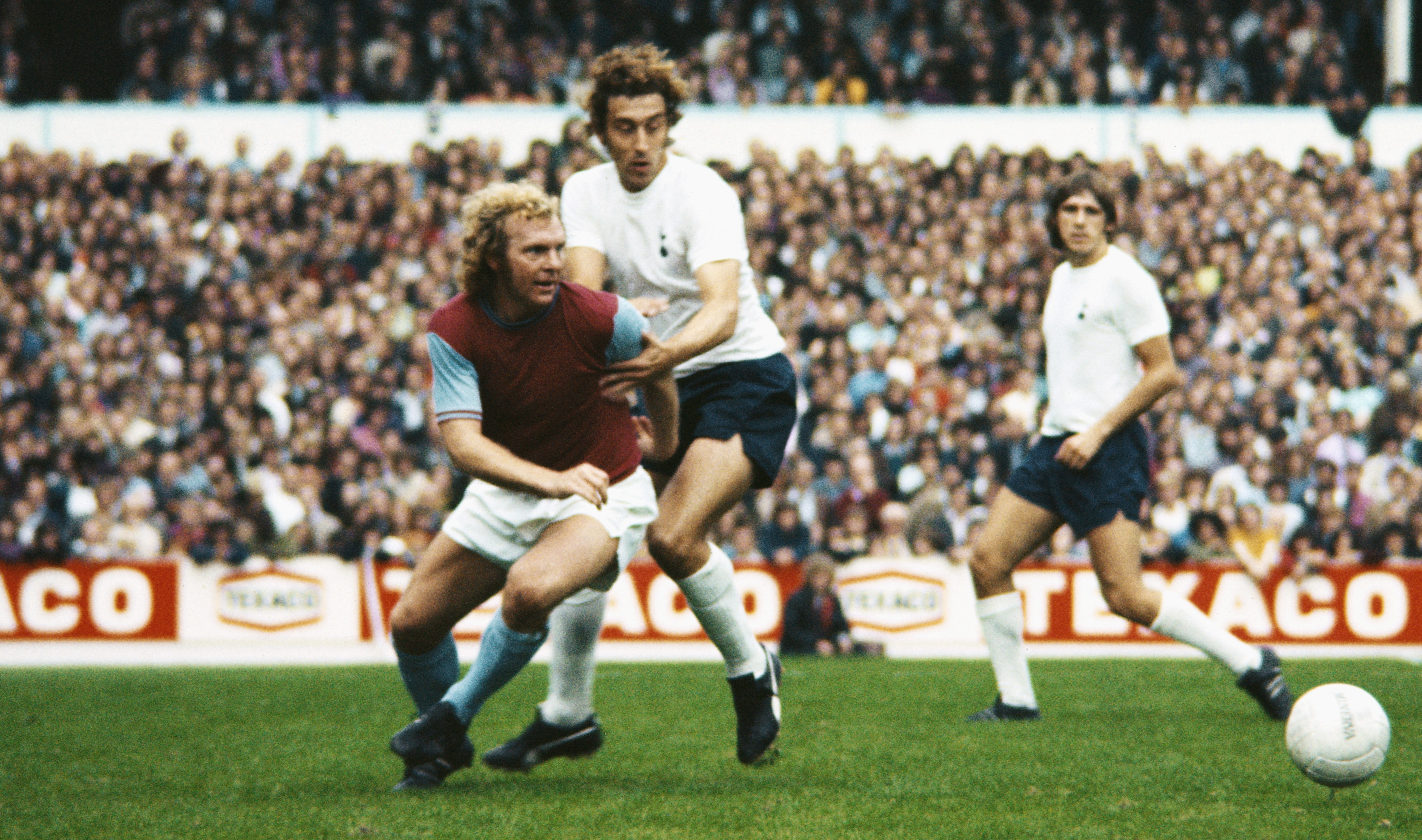 Martin Chivers, the Tottenham great who brushed defenders aside