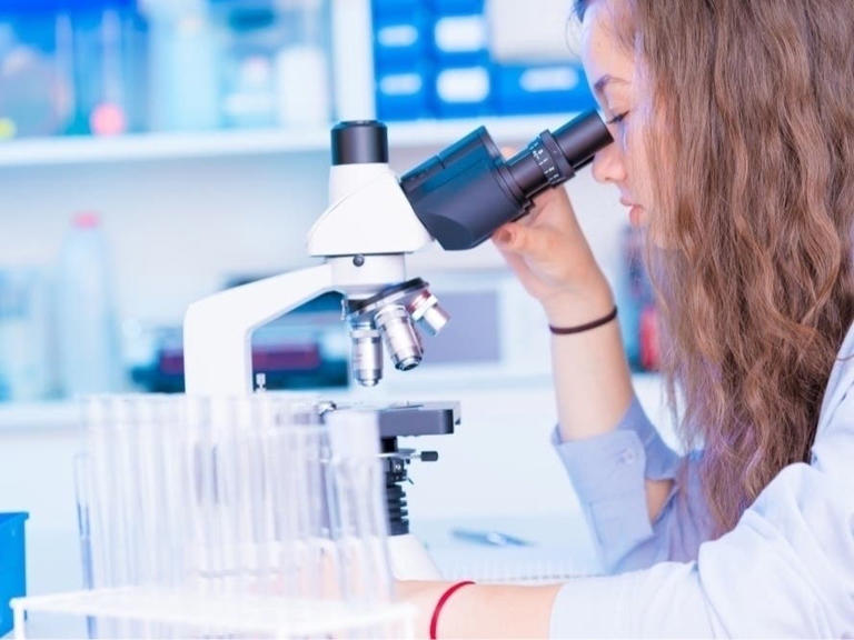 23 Hudson Valley students named Regeneron scholars