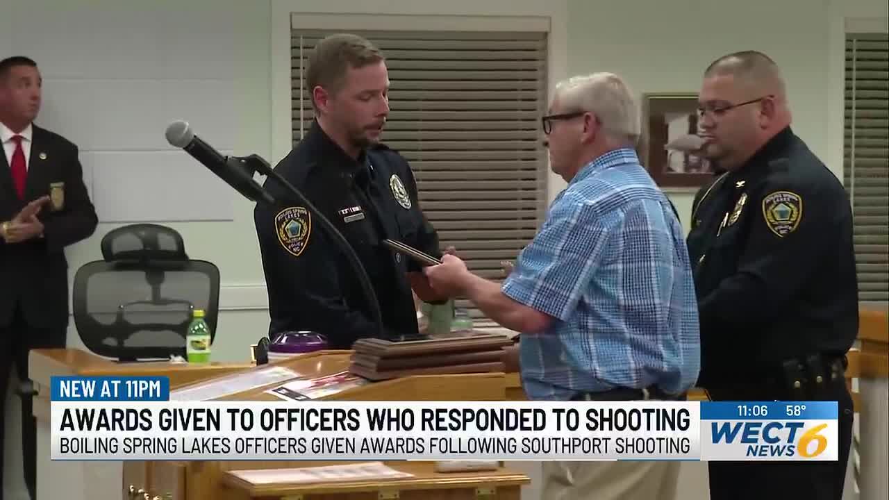 Boiling Spring Lakes honors officers who responded to deadly Southport ...