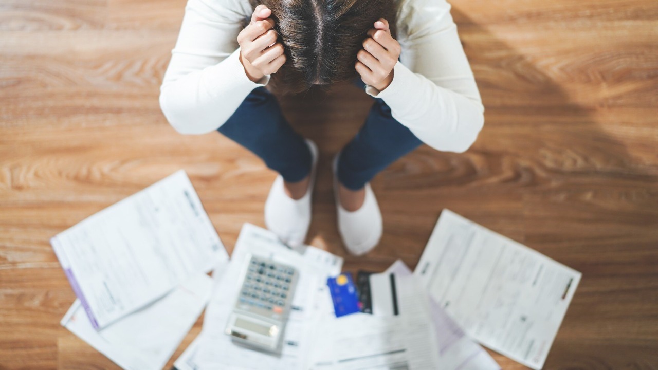 End of 2025 check-in: 1 in 2 Americans feel behind on money