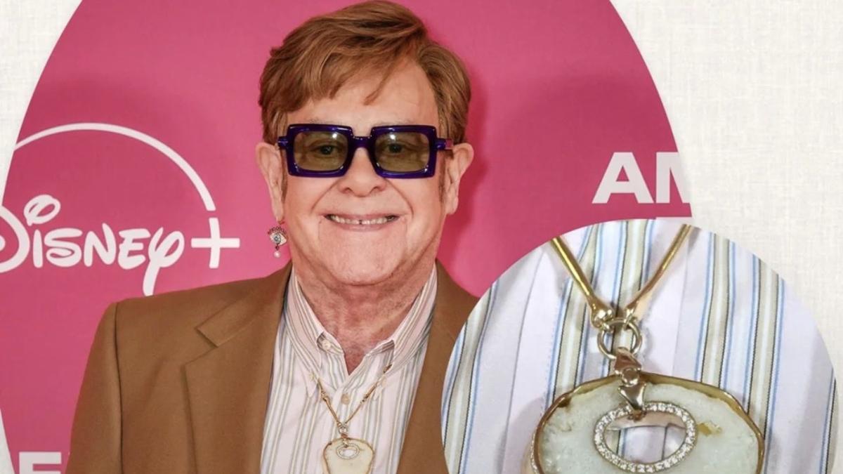Elton John convirtió sus rótulas en joyas de oro y las presenta en un ...