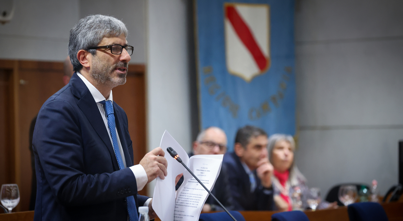 Regione Campania, Fico: «Ho mantenuto delega al bilancio per senso di ...