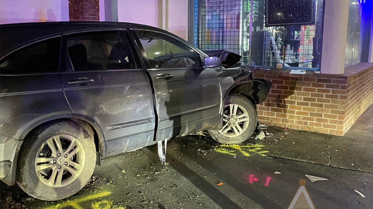 High-speed crash into Poulsbo, WA, building leads to DUI arrest