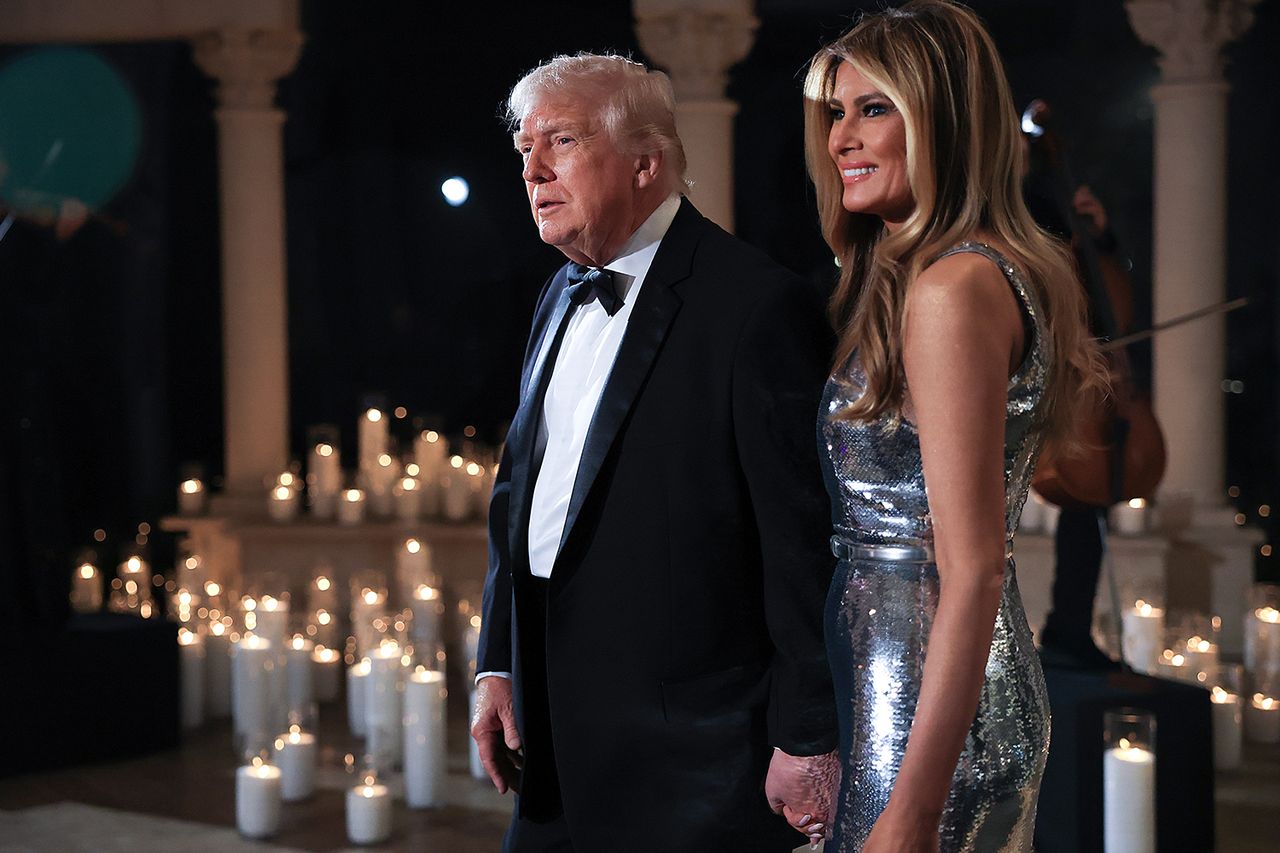 Donald and Melania Trump's holidays at Mar-a-Lago reflected the club's ...