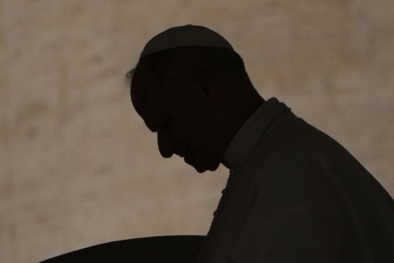 Vatican faces 'complicated' balancing act in responding to US arrest of ...