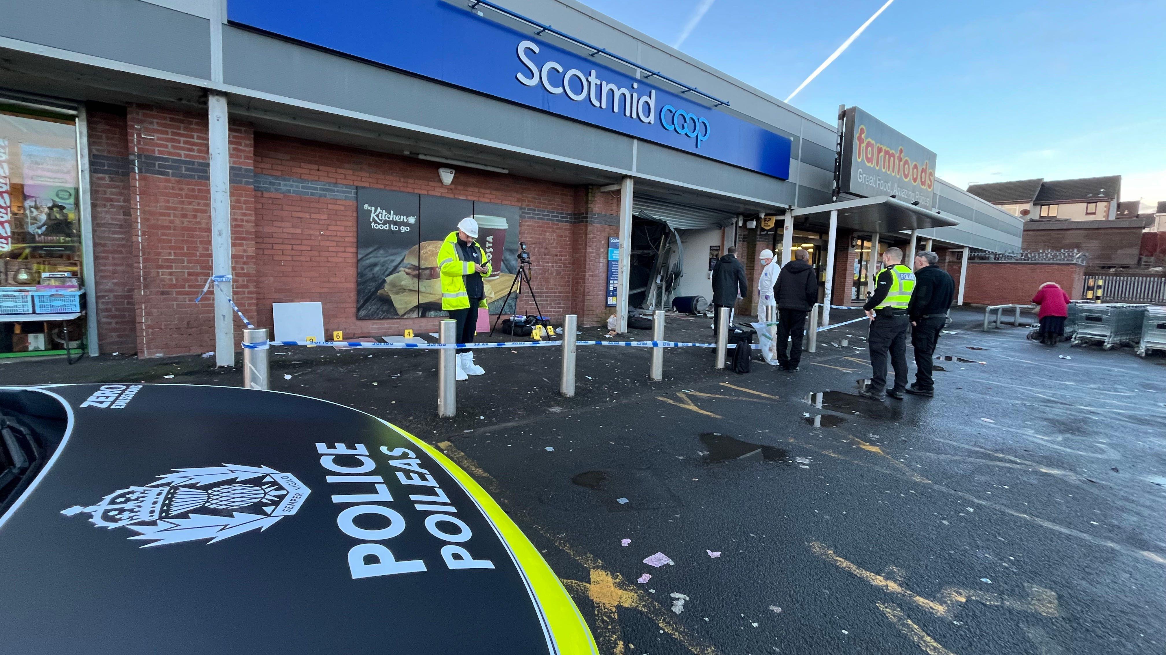 Police probe link between attempted supermarket ATM thefts