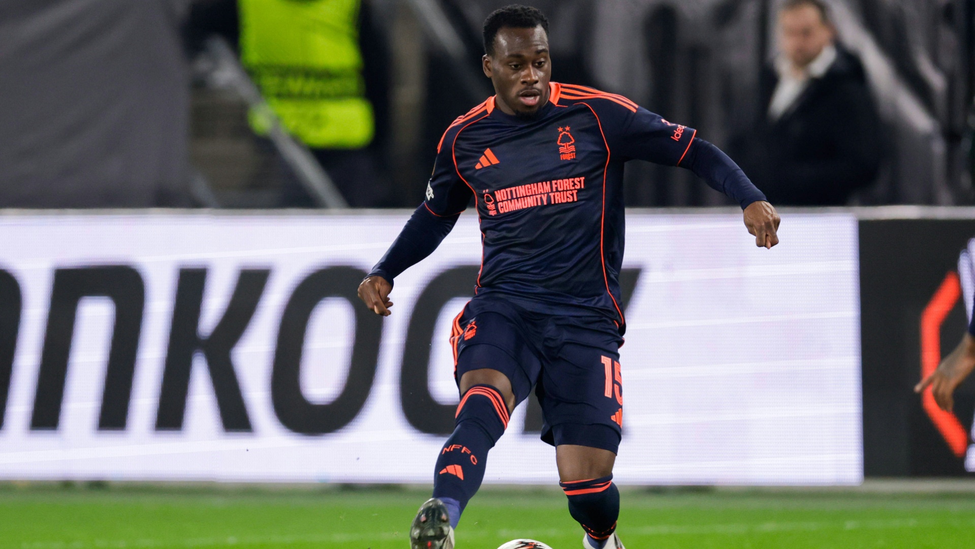 Fußball: Kalimuendo kommt - Frankfurt holt nächsten Angreifer