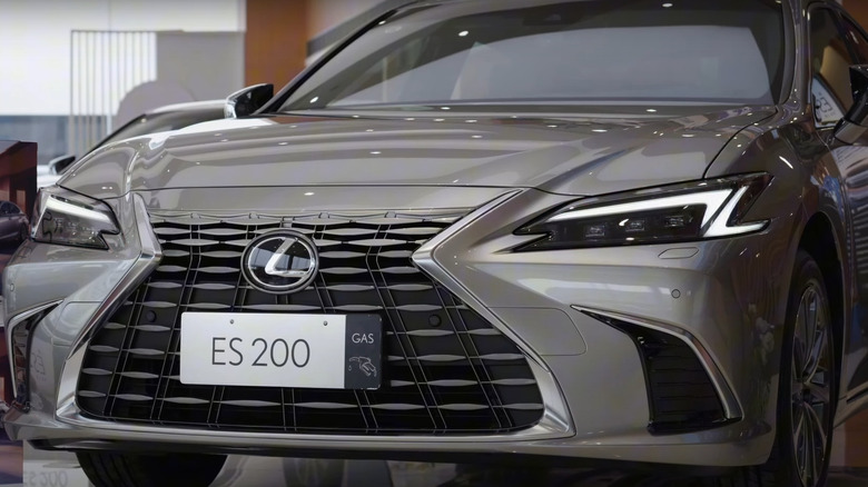 5 luxury cars actually worth your money, according to Kelley Blue Book